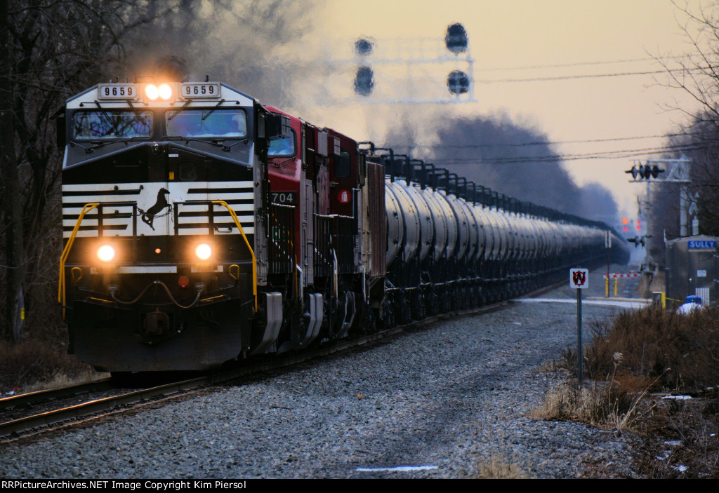 NS 9659 67J Crude Oil Empties